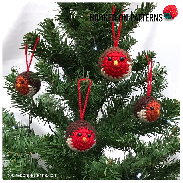 Ravelry: Robin Xmas Tree Baubles pattern by Ling Ryan