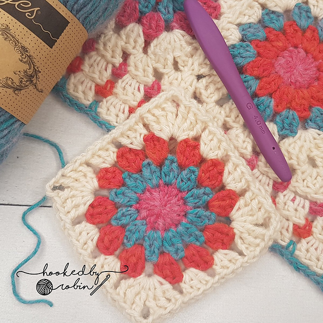 Ravelry: Circle in a Square pattern by Hooked by Robin