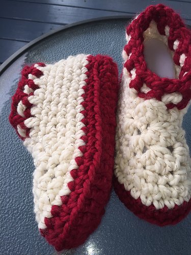 Ravelry: Cloud 9 Slippers pattern by Dorianna Rivelli