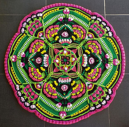 Ravelry: Chrysalis Throw pattern by The Floral Hook