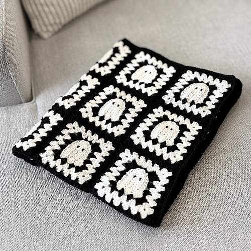 Ravelry: Ghost Granny Square Blanket pattern by Elyse Eades
