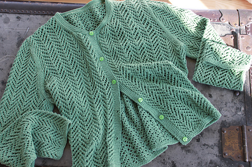 Ravelry: Shaker pattern by Kim Hargreaves