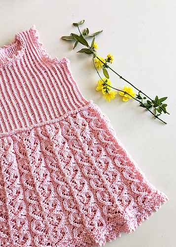 Ravelry: Goxo dress pattern by Esti Juango