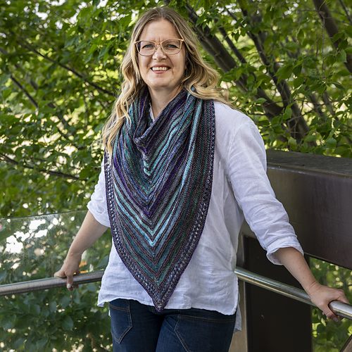 Ravelry: Shawl The Minis pattern by Sarah Schira