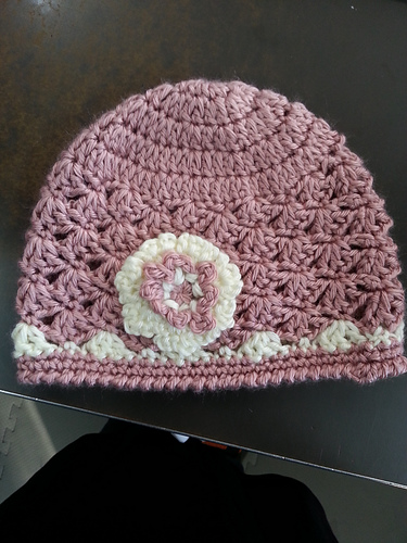 Ravelry: Lacy Shell Hat pattern by Kinga Erdem