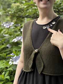 Ravelry: Thirties Top pattern by Maya Déglon