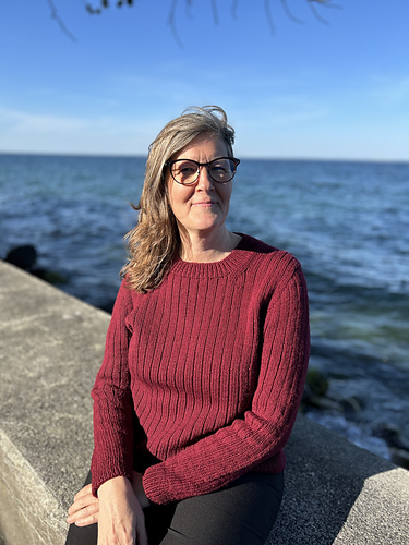 Ravelry: Tree Trunk Sweater Female Ed. pattern by Inge's Knitting Lab