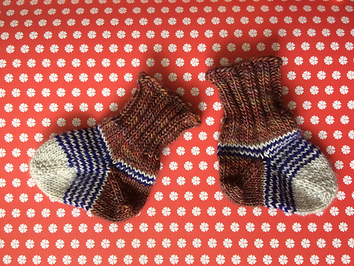 Ravelry: Oh Boy ! Oh Girl ! The Socks pattern by Filentropie Ingridou