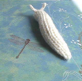 Ravelry: Have fun knitting Slug Buds for the holidays pattern by Flora ...