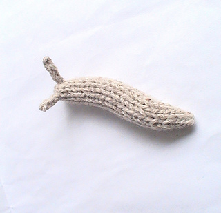 Ravelry: Have fun knitting Slug Buds for the holidays pattern by Flora ...