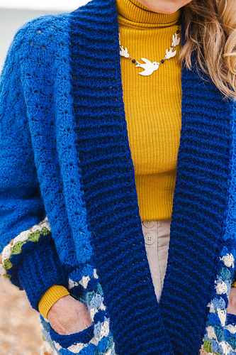 Ravelry: Cliﬀtop Coatigan pattern by Sam Sabido