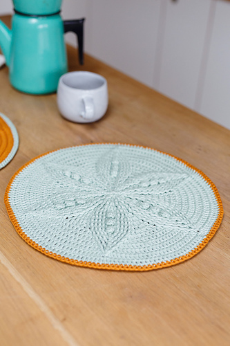 Ravelry: Forest Flower Trivet pattern by Tatsiana