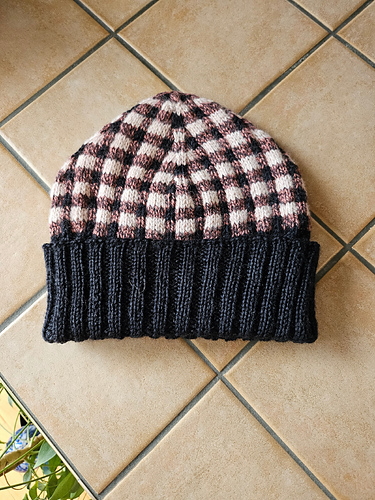 Ravelry: Rustic Cabin Hat pattern by Les Garçons