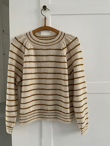 Ravelry: Swirl pattern by Helga Isager