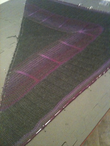 Ravelry: Bermuda Triangle pattern by Nancy Whitman