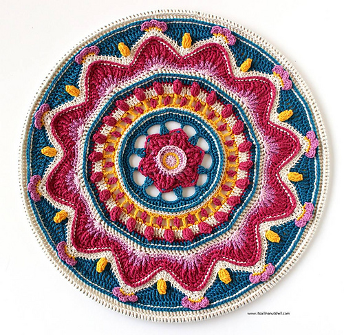 Ravelry: Enigma Mandalas pattern by Esther Dijkstra