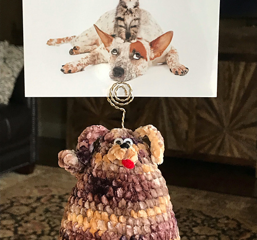 Ravelry: Puppy Dog Photo Holder pattern by Debra Ulrich