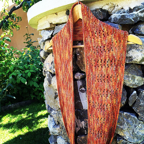 Ravelry: Marlène pattern by Yarn by Simone