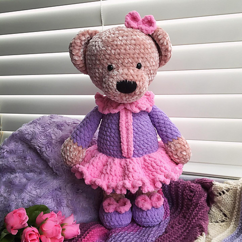 Ravelry: Cuddle Bear pattern by Jenny Amshen