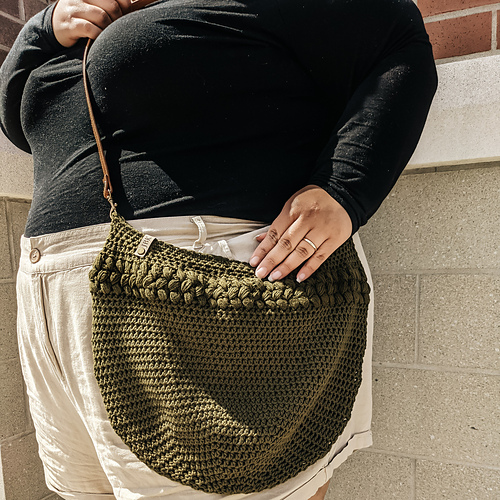 Ravelry: Braided Shoulder Bag pattern by Jessica Bisson