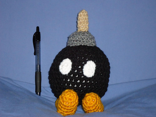 Ravelry: Bob-omb amigurumi pattern by Jennie Faith