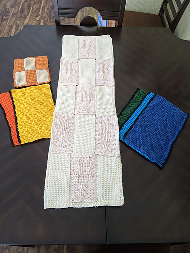 Ravelry: Interchangeable Hot Pad Table Runner pattern by Janean Crapo