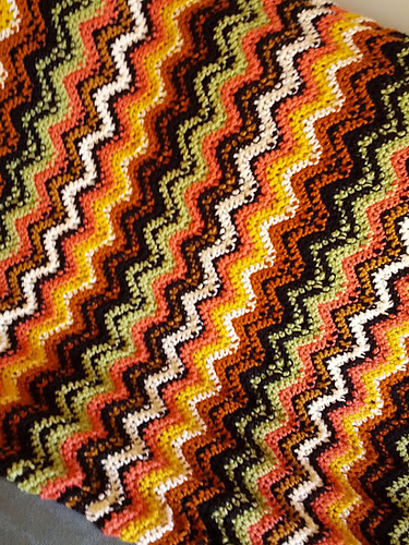 Ravelry: Bello Ripple Throw pattern by Lion Brand Yarn