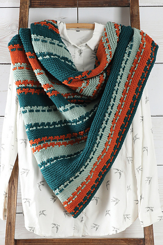 Ravelry: Winter Sunset Shawl pattern by Susanna IC