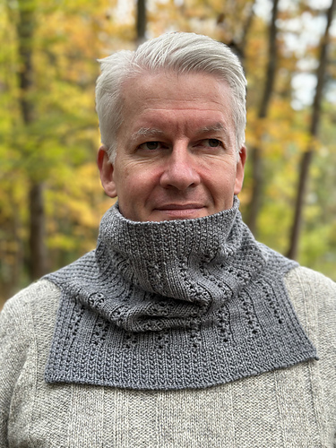 Ravelry: Riptide Cowl pattern by Jennifer Shiels Toland