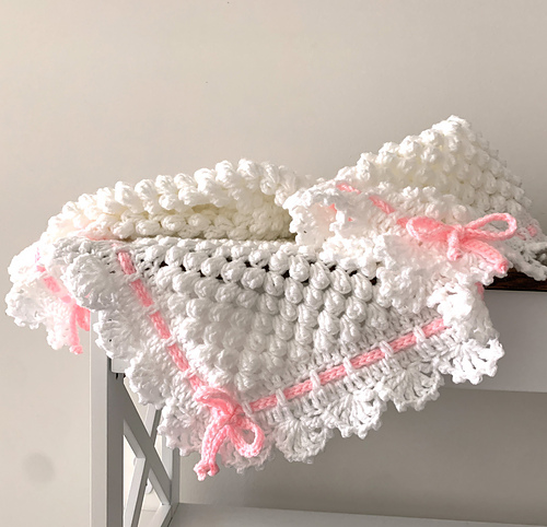 Ravelry: Coquette Blanket pattern by JTcreations