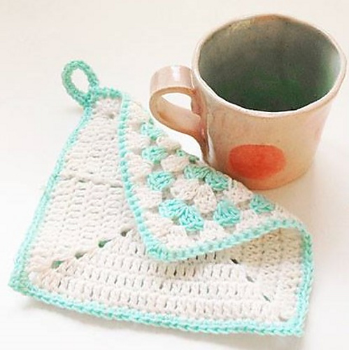 Ravelry: Manique pattern by Chouette Kit