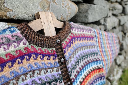 Ravelry: Wave Cardigan pattern by Toshiyuki Shimada (嶋田俊之) and Grace ...