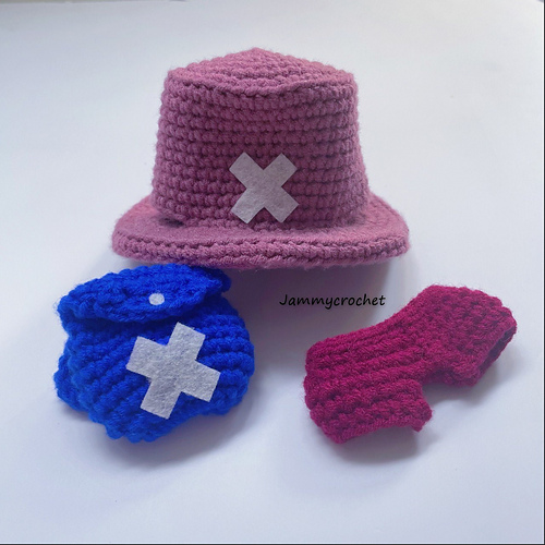 Ravelry: Tony Tony Chopper Pre Timeskip (One Piece) pattern by Amelia Kow