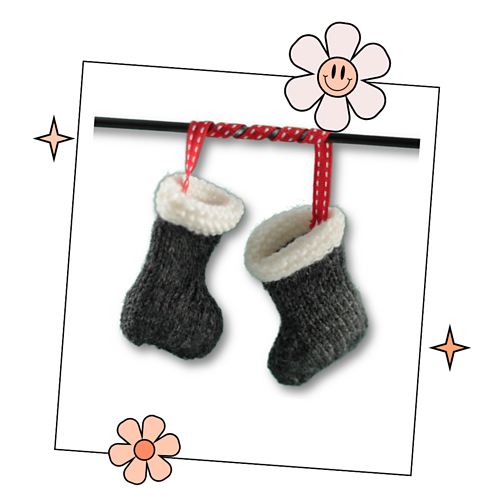 Ravelry: Santa Boots Christmas Tree Decorations pattern by Jane Burns
