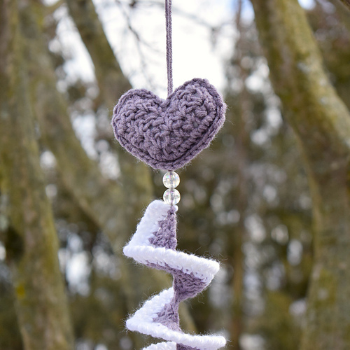 Ravelry: Heart Wind Spinner pattern by Janet Pippin