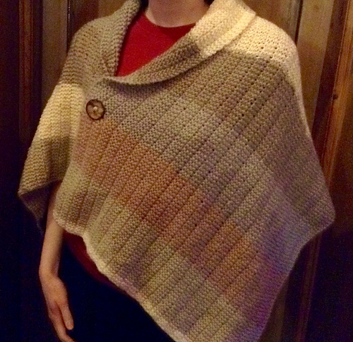 Ravelry: Easy Button Wrap pattern by susan murphy