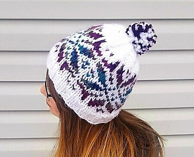 Ravelry: Bulky Snowflake Toque pattern by Janine's Knits