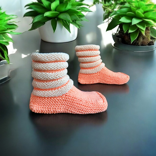 Ravelry: Slippers with a Puffy Cuff pattern by Janis Frank