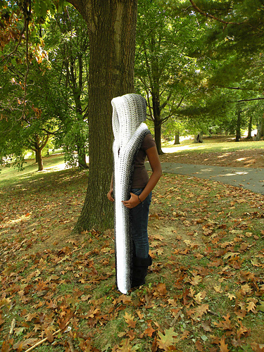 Ravelry: Schoodie Hooded Scarf pattern by Jazodee Studio