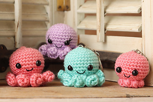 Ravelry: Octopus Keychain pattern by Jen Hayes