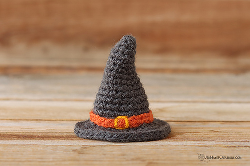 Ravelry: Small Witch Hat pattern by Jen Hayes