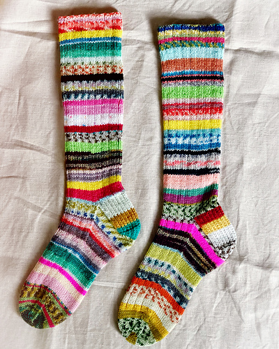 Ravelry: Easy Peasy Ribbed Socks pattern by Jen Yard