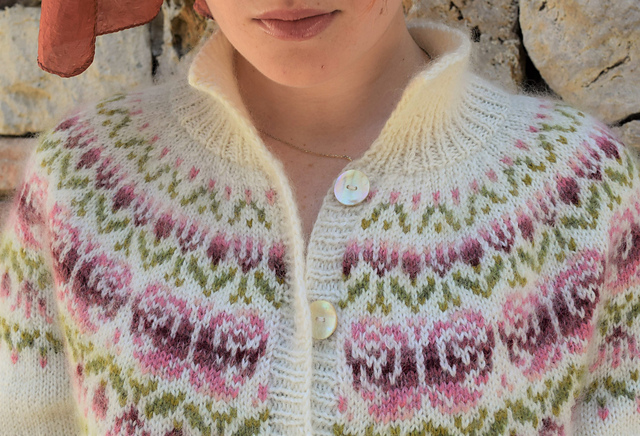 Ravelry: Redouté Roses pattern by Jenjoyce Design