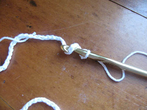 Ravelry: Single Strand Rope Handles (To Crochet) pattern by Jennette Reid