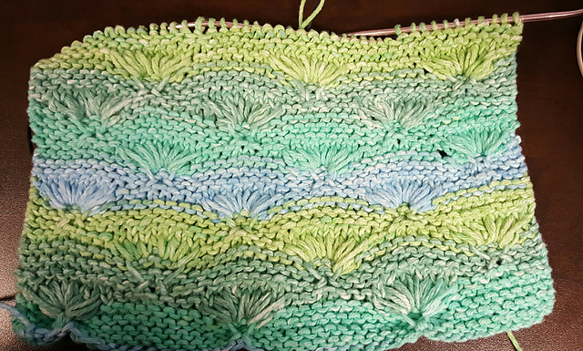 Ravelry: JenniPants' Shells on Garter-stitch Background