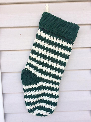 Ravelry: Jolly Textures Christmas Stockings pattern by Jennifer Renaud