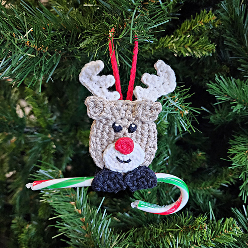Ravelry: Reindeer Candy Cane Holder Ornament pattern by Jennifer Renaud
