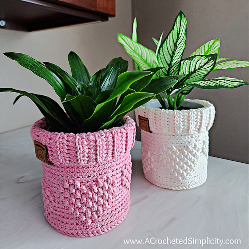 Ravelry: Crochet Plant Pot Cover pattern by Jennifer Renaud