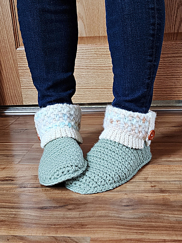 Ravelry: Hibernation Crochet Slipper Boots pattern by Jennifer Renaud
