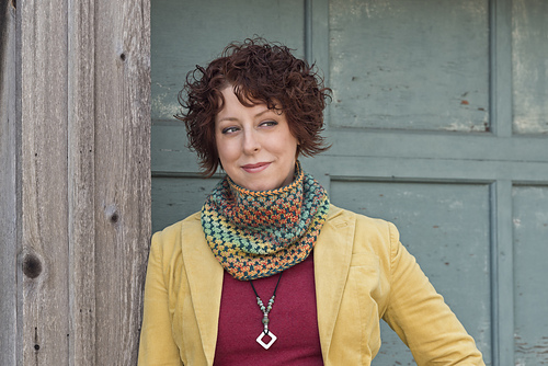 Ravelry: Crossed Keys DK Cowl pattern by Jenny Monteleone